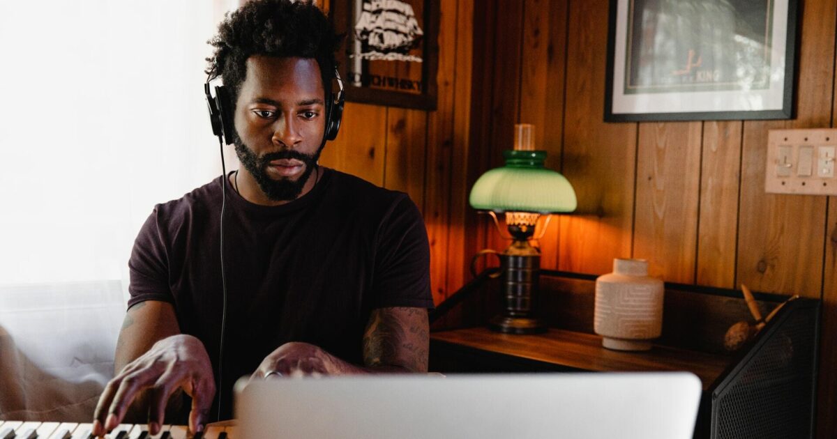 Music Marketing in 2022: 15 Strategies To Promote Your Music Online